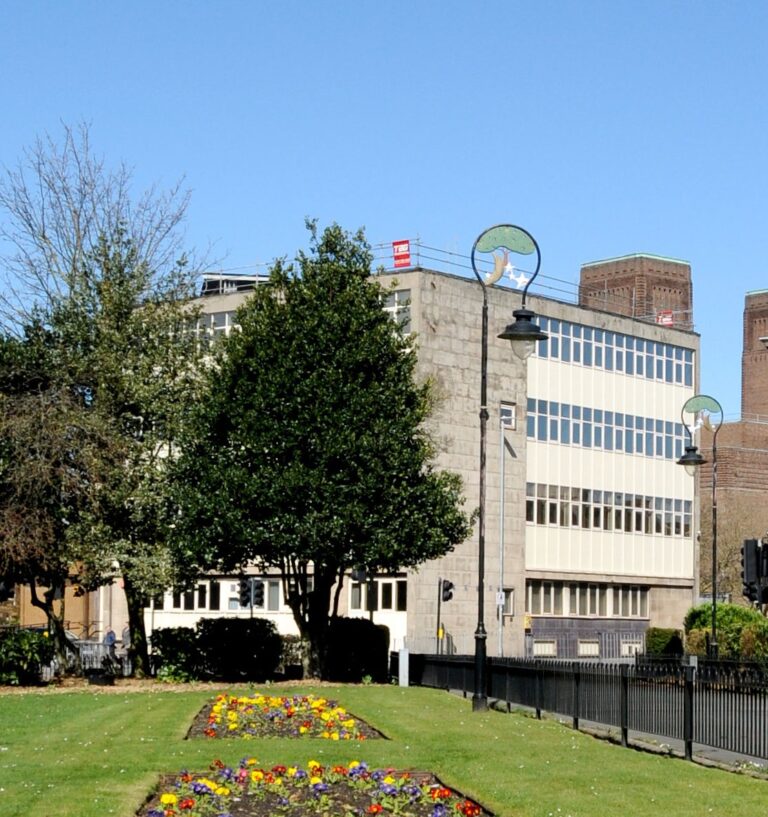 Wirral Met College’s New Campus - BeMore