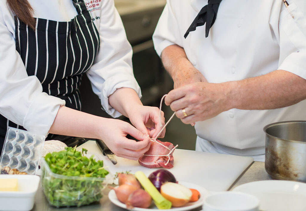 HOSPITALITY APPRENTICESHIPS – AN ATTRACTIVE PATHWAY FOR LEARNERS AT ALL ...